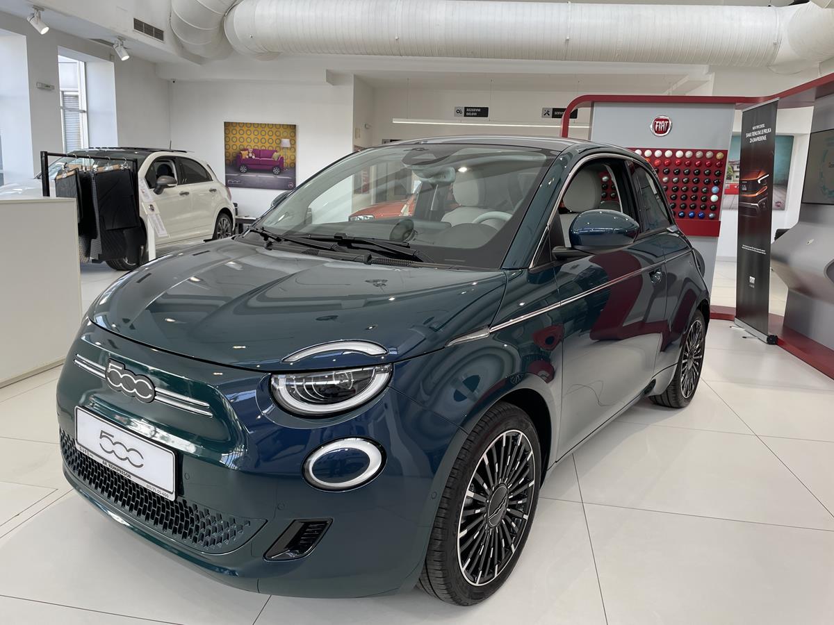 Fiat 500e BEV Hatchback 42KWH 118ks LA PRIMA | AK Kompresor